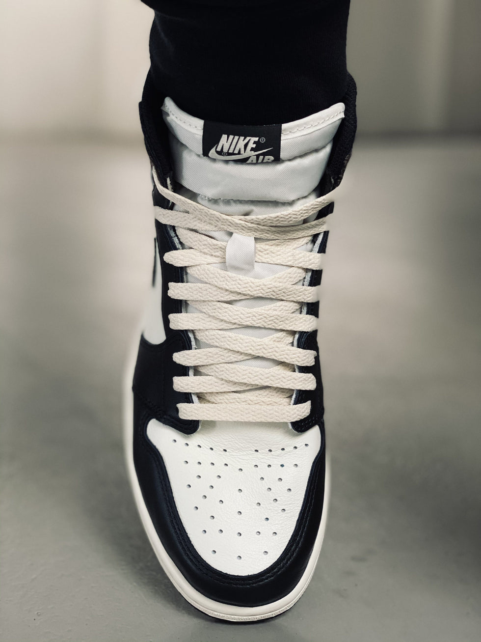 Jordan 1 Laces Basics Flat Thin - Vintage Cream Laces Jordan 1 – Slickies