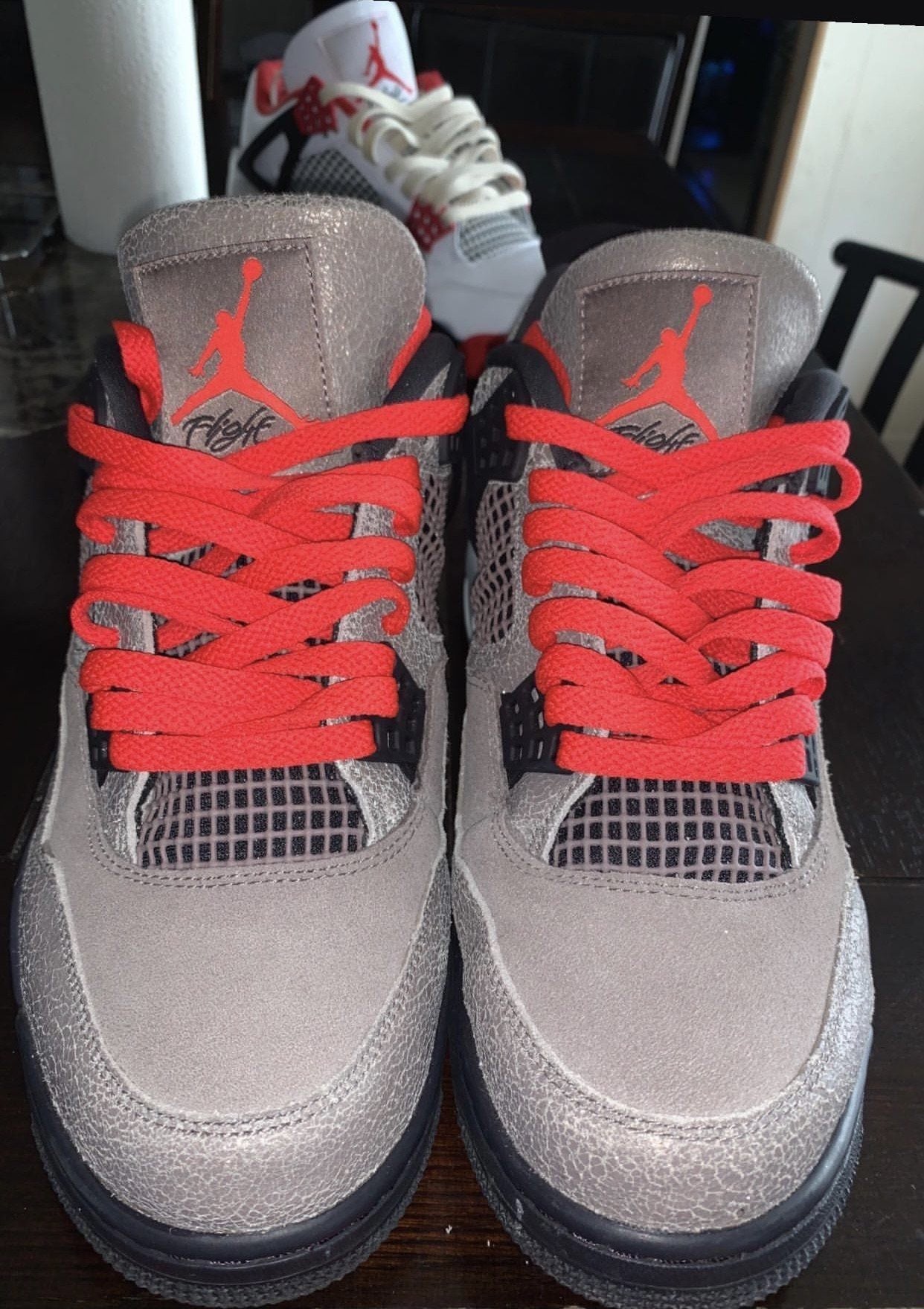 Jordan 1 Laces Basics Flat Thin - Infrared Laces for Taupe Haze – Slickies